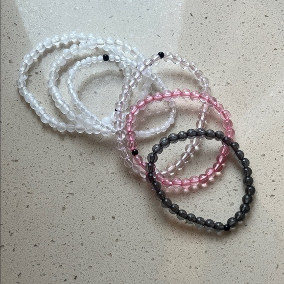 Allie + Bess | Jewelry | Allie Bess Stack Of 6 Beaded Bracelets In ...